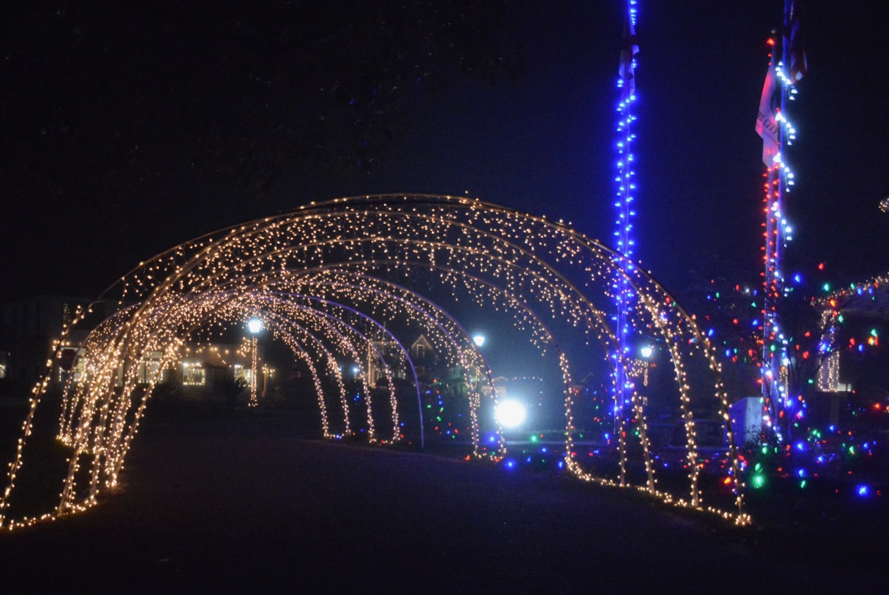 Christmas Lights in Downtown Silverhill – IN MY VIEWFINDER